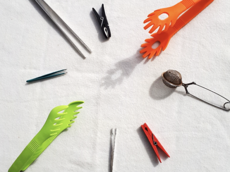 PESCA CON LE PINZE - GIROTONDO TERAPIE PER L'INFANZIA